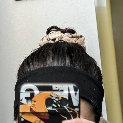 Wavy-pattern Satin Ribbon Scrunchie Elegant Ivory Bow-tie Scrunchie ...