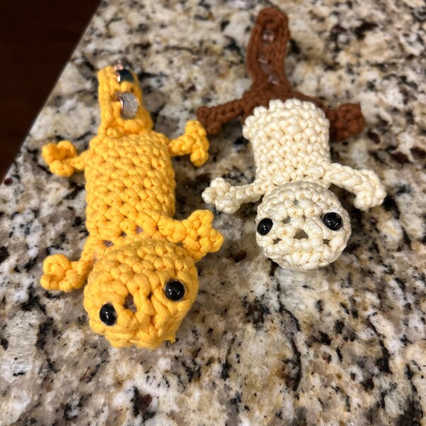 Crochet Pattern- No Sew Lizard Fidget Toy, Crochet Keychain, 3 Fidgets ...