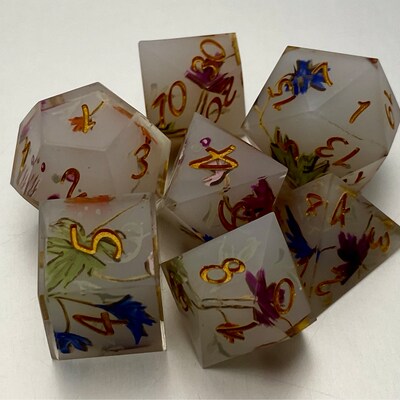 Custom Mini Teacup DND Dice Set - Etsy