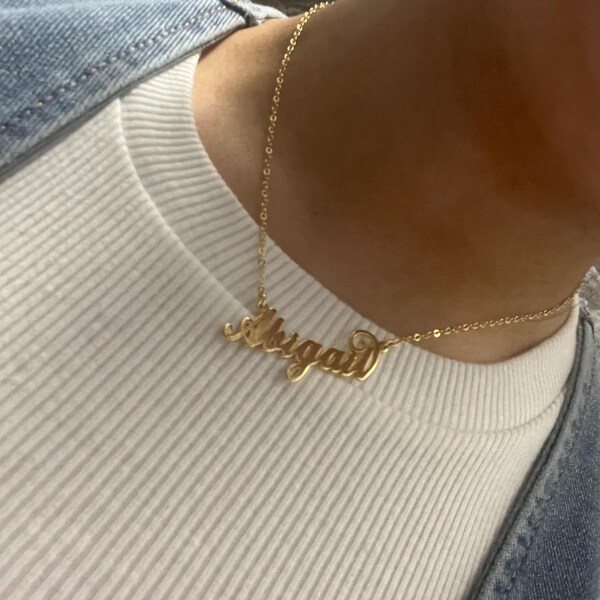 Carrie Font Name Necklace • Personalized Carrie Style Nameplate ...