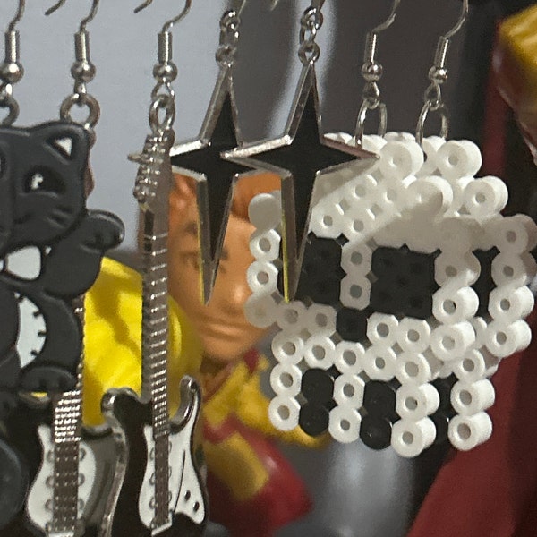 Skull Perler Keychain - Etsy