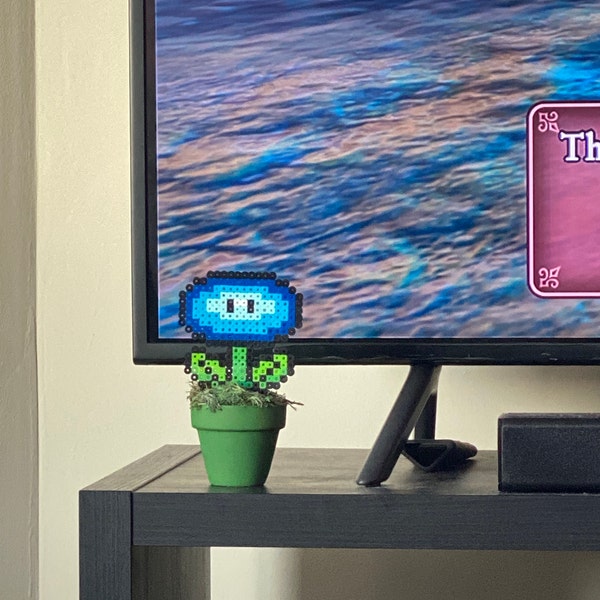 Mario Flowers, Video Game Plants, 8bit Plants, Potted Flowers, Desk ...