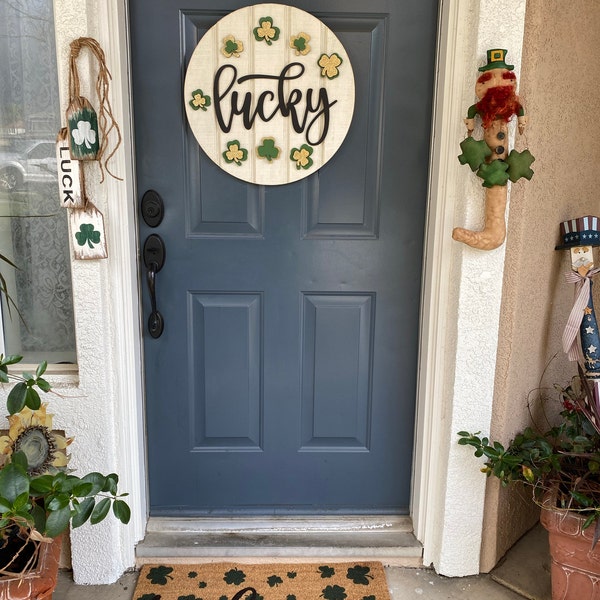 Lucky Door Sign, St. Patrick's Day Door Hanger, Green Gold Glitter ...