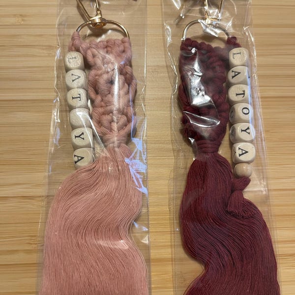 Macrame Name Keychain for Bridesmaid With Card and Flower, Custom ...