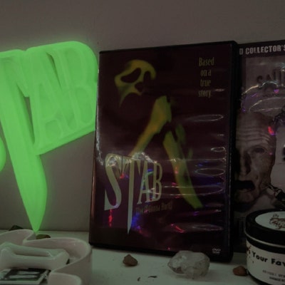 Stab Movie in Scream Shelf Art Movie Display Complement to Thriller ...