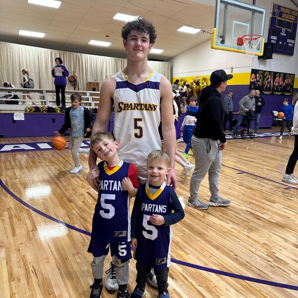 Custom Basketball Uniforms, Piping Sides, Mesh Back, Contrast Shoulders ...