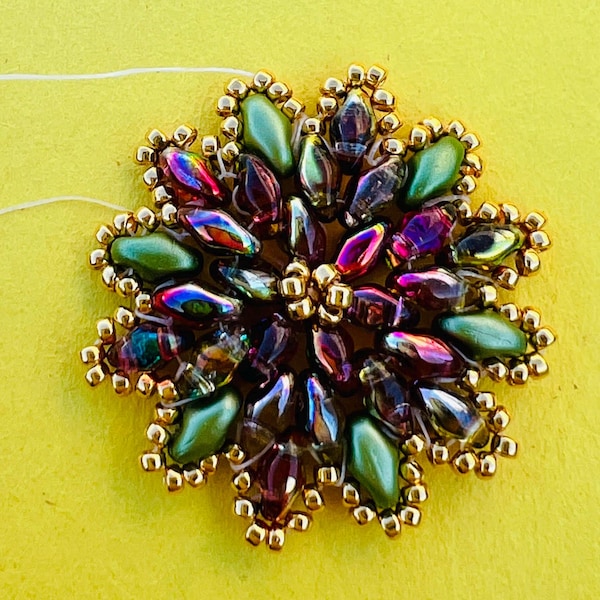 Daisy Chain Beaded Bracelet Tutorial, Daisy Stitch Beaded Bangle ...