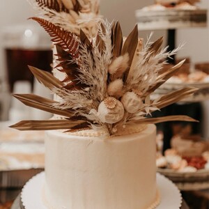 Boho Wedding Cake Toppers Dried Floral Cake Topper Boho Wedding Cake ...