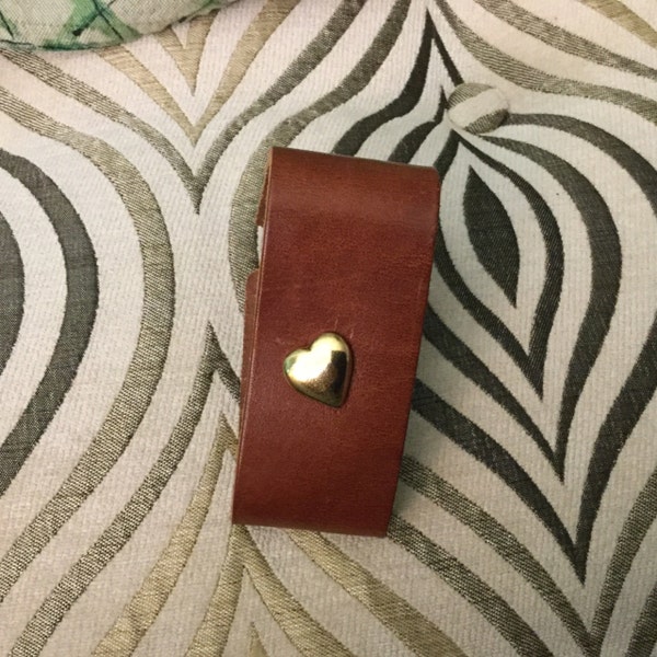Gold Heart Lapel Pin- CC367G- Heart, Love, Sweetheart, and Valentine's ...