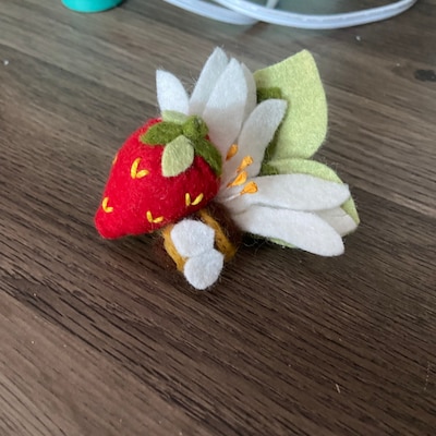 Strawberry Fruit Crown Video Tutorial, PDF, SVG Pattern - Etsy