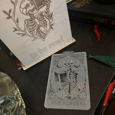 CUSTOM MESSAGE Book Stand Personalized Wooden Book Stand Book Mark Book ...