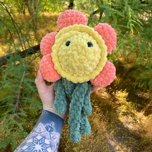 The ORIGINAL Groovy Flower Crochet Pattern / Low Sew Crochet - Etsy
