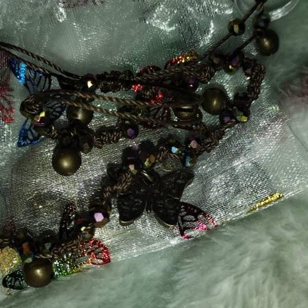 Puca Shell Necklace. Square Puca Shells Beads Strung on Wire. Silver ...