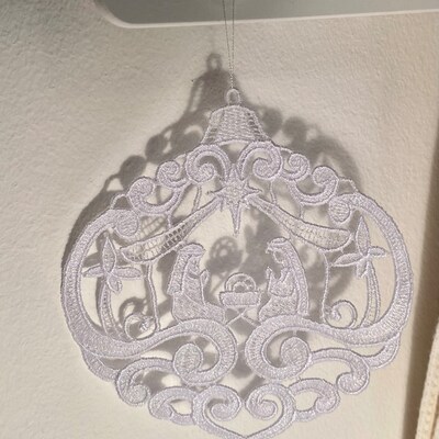 FSL Nativity Ornament Free Standing Lace Machine Embroidery Designs ...