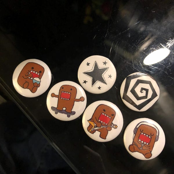 Domo Pins! | 4 Piece 1 Inch Button Pin Set | Comes With Freebies! - Etsy
