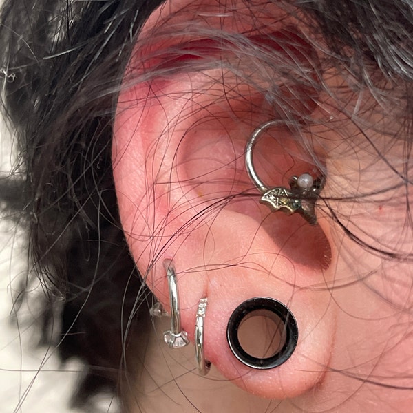 Pair 1g 7mm Black Steel Tapers and Black Single Flare Tunnels Ear ...