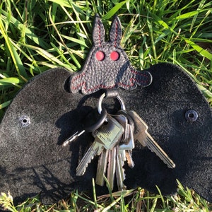 Cryptid Character Sheet Dnd: Mothman, Fresno Nightcrawlers, Cthulhu ...