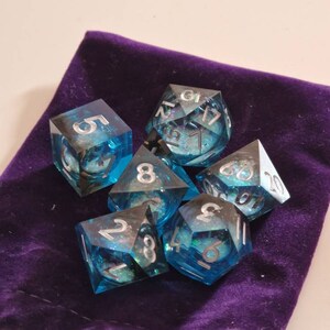 Rotatable Dragon Eye Dnd Dice Set , Liquid Core Dungeons and Dragons ...
