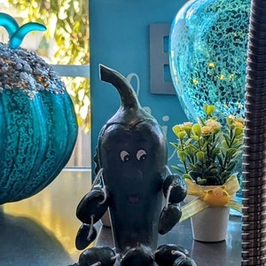 Baker Hand Painted Collectable Figurine Kitchen Art Gift Mom Sister ...