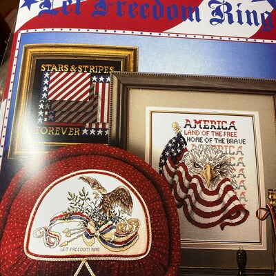 SHEPHERD'S BUSH merry Notes With Buttons Counted Cross Stitch Pattern ...