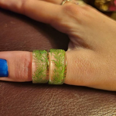 Thin Resin Ring With Pressed Pink Petals, Read Leaves and Gold/silver ...