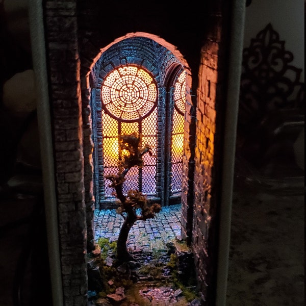 Diorama Lamp: Toad and Fireflies - Etsy