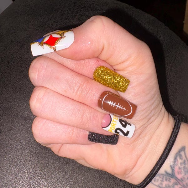 Reputation Era Taylor Swift Nails - Etsy