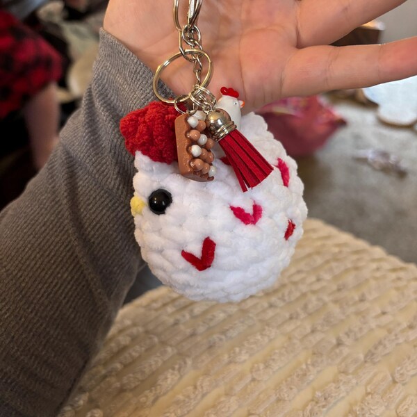 Handmade Crochet Amigurumi Mini Chickens, Keychain, Pocket/desk Pet ...