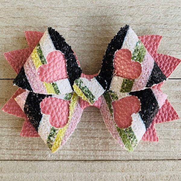 Valentine Bow SVG, Love Heart Hair Bow Template, Pinwheel Bow, Svg ...