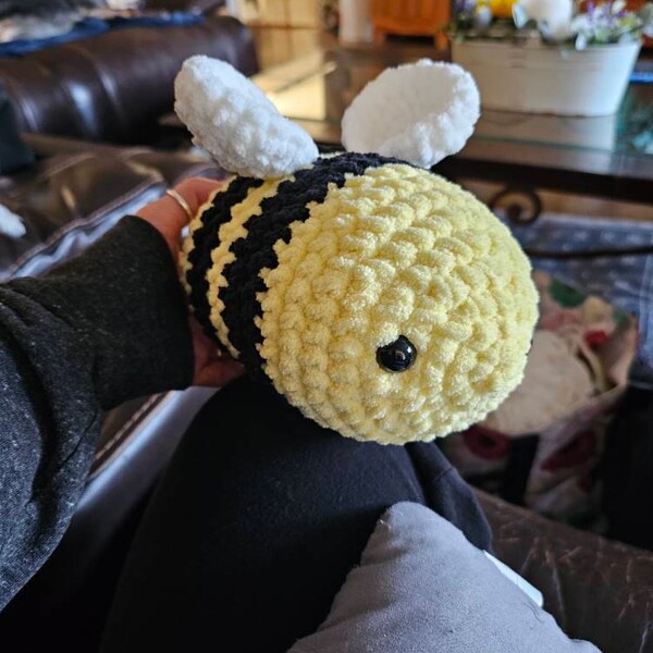 2n1 Bee Crochet Pattern: Amigurumi Bee, Bumblebee Plush, Jumbo Bee ...