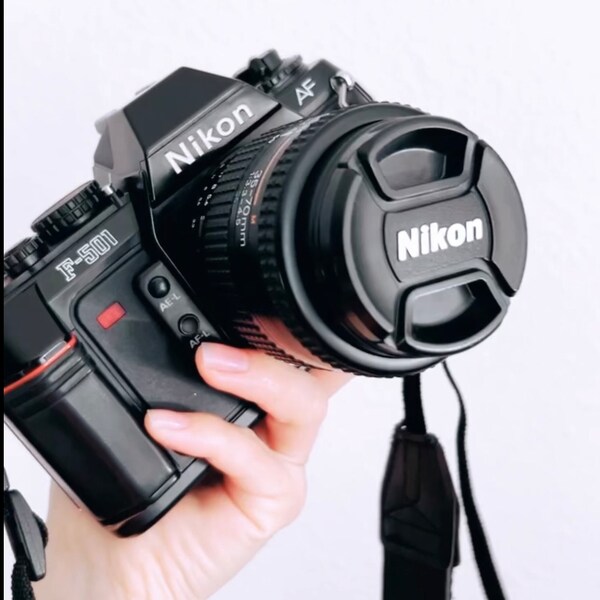 Rolleiflex Sl35mm SLR Manual Film Camera Mint Condition Distagon 35mm 2 ...