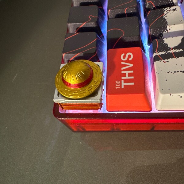 Rotating Genuine One Piece 3D Keycap Luffy Aluminum Alloy Medal ...