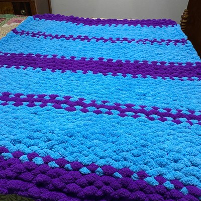 SALE 36 Colors AVAILABLE, Spring Colors, Chunky Yarn, Arm Knitting Yarn ...