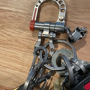 Titanium Shackle Carabiner Keychain / Edc Gear - Etsy