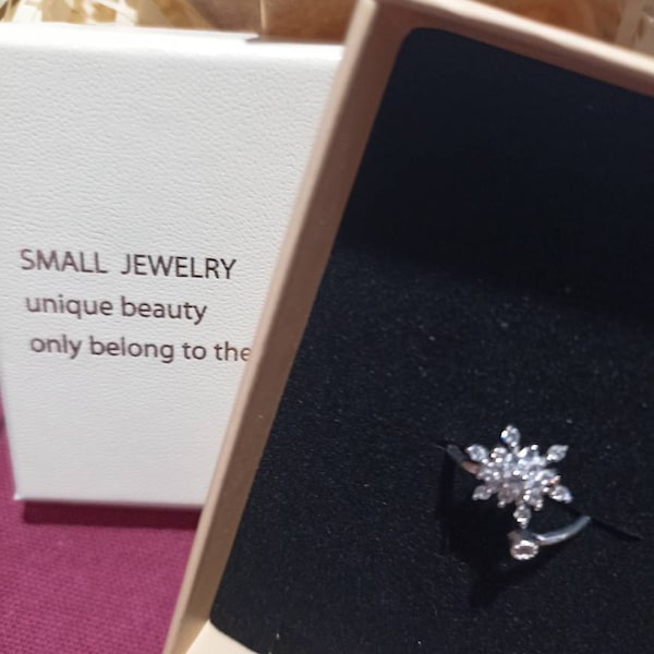 0.8 Carat Green Moissanite Tree Branch Ring, Twig Rustic Rings, Maple Leaf Ring, Sterling Silver ...