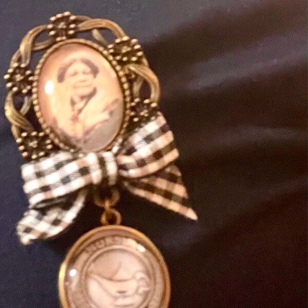 Vintage Florence Nightingale / Red Cross / Nursing Pinning Ceremony Pin ...