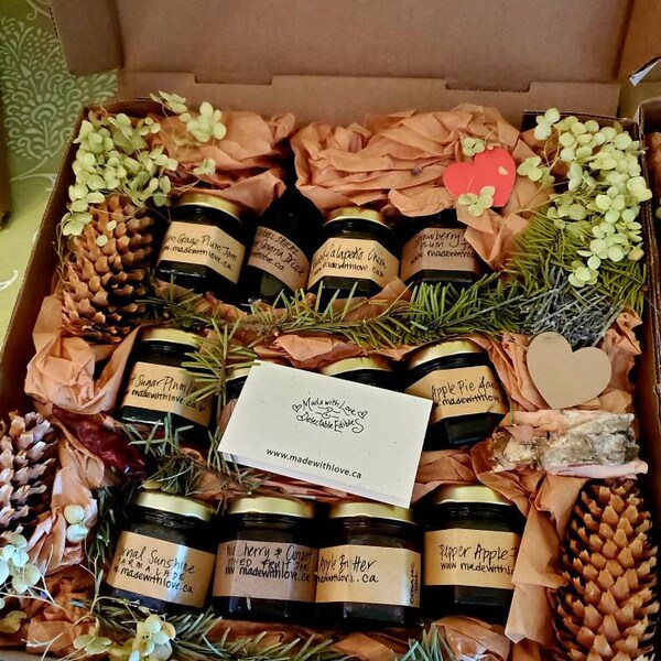 The Goodies Box - Eco Garden Gift Box Leather & Cotton Gloves Garden ...