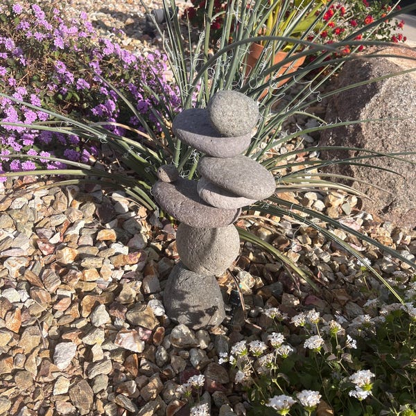 8 Stone Cairn Garden Statue | Stonestatue | Outdoors Decorer ...
