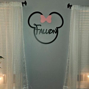 Disney Minnie Mouse Silhouette Name Decor, Wooden Minnie Mouse With Bow ...