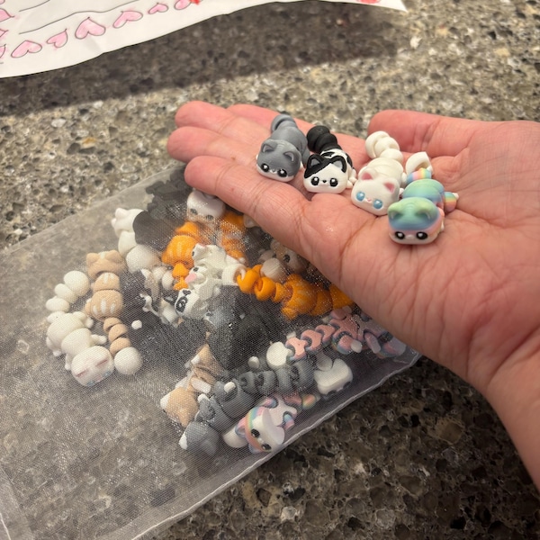 Valentine Heart Egg Gift Idea Desk Decoration Toy Critter Candy Holder ...