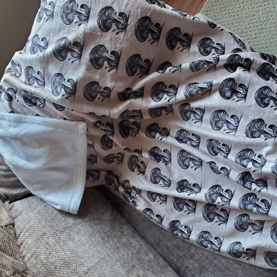 Vintage-inspired Floral Outdoor Rug. Featuring Lush Foliage and ...