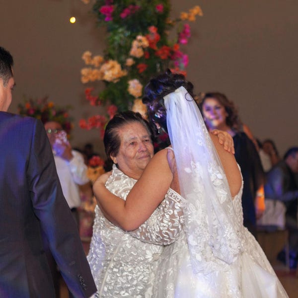 Soft Flower Lace Bridal Juliet Veil Boho Short Wedding Cap Veil 1930s ...