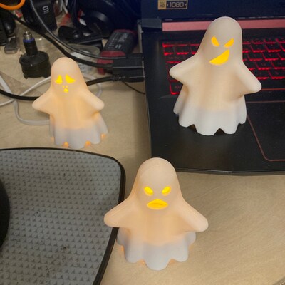 Spooky Ghosts W/ Flickering LED Candle Halloween Decor Mcgadgets Wall ...