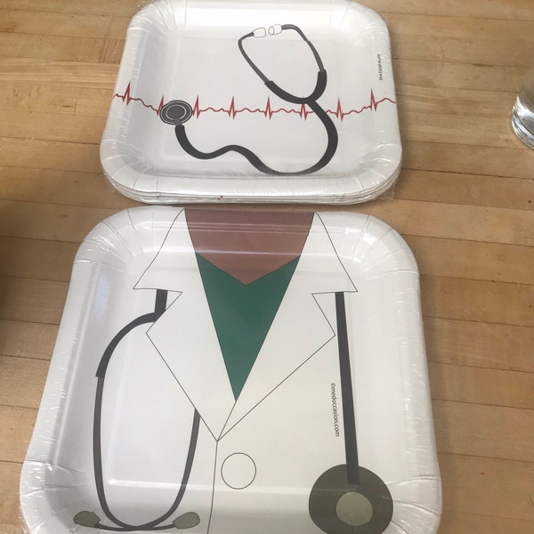 Stethoscope, White Coat Paper Party Plates for Medical Party, Dinner ...