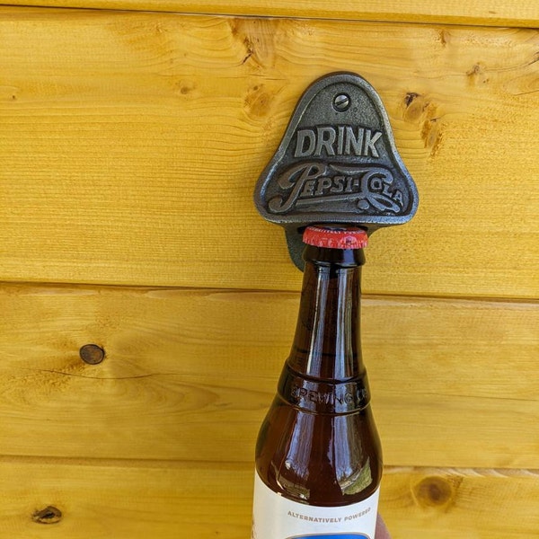 Old English Style - 14" Pub Sign Bracket With Chains - Etsy