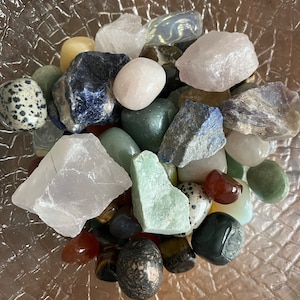 Premium One Pound Crystal Crystals Medium Tumbled Stones Beautiful Mix ...