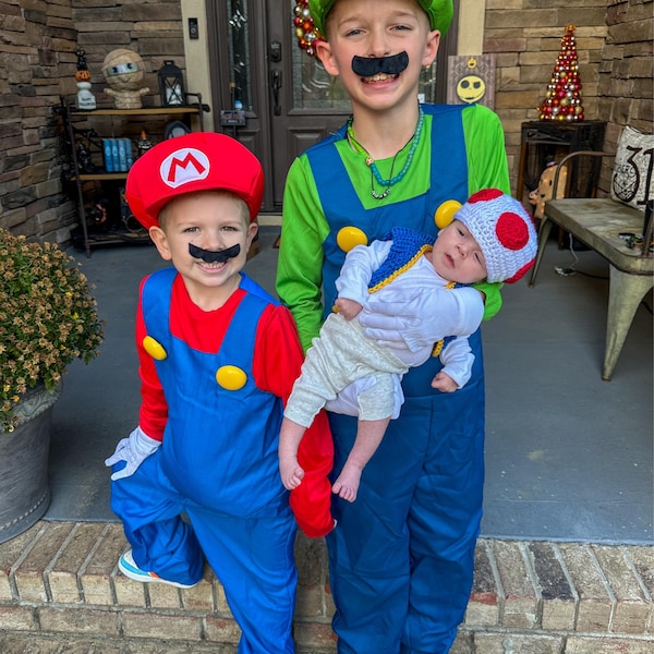 Super Mario Toadstool Baby Set: Hat, Diaper Cover, Vest, Booties, Super ...