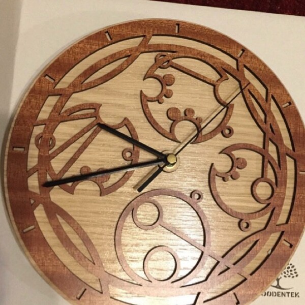 Custom Gallifreyan Clock With Your Name or Words - Doctor Who Clock in ...