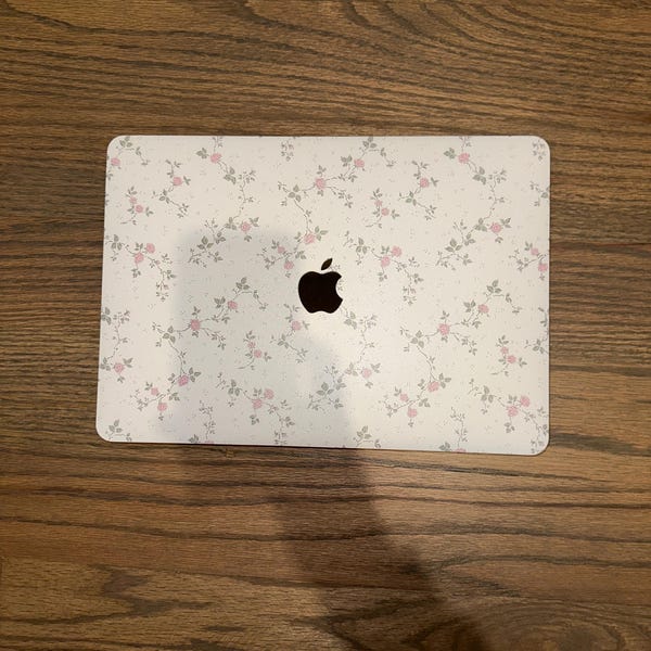 Pretty Flowers on Light Pink Flora MacBook Case for 2025 M4 Air 13/15 ...