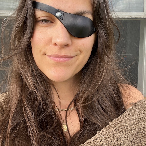 Slim Leather Eye Patch With Adjustable Buckle for Unisex - Will Work ...